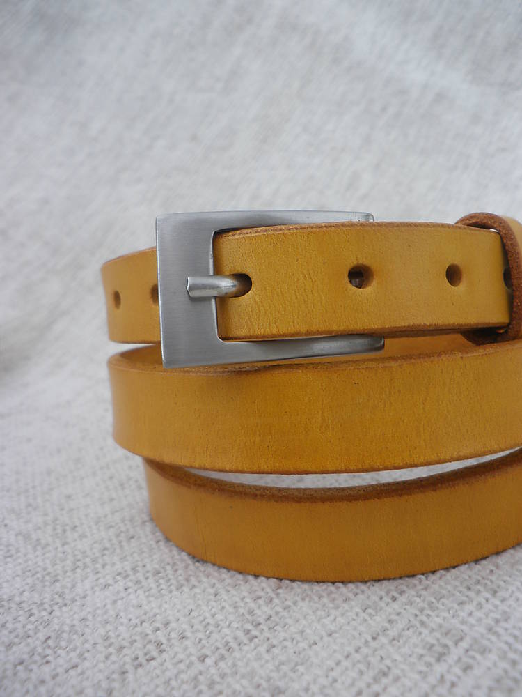 Tenký žlutý opasek / Konciny - SAShE.sk