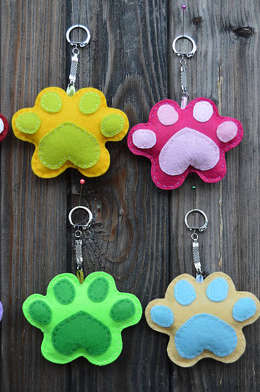 Prívesok psia labka / sabatinka - SAShE.sk