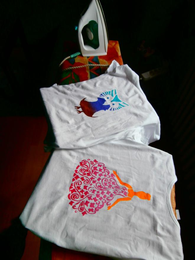 maľujeme na textil cez šablónky - FoTo postup / handmade-by-emesi ...