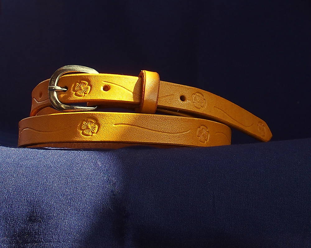 Tenký opasek žlutý / Konciny - SAShE.sk