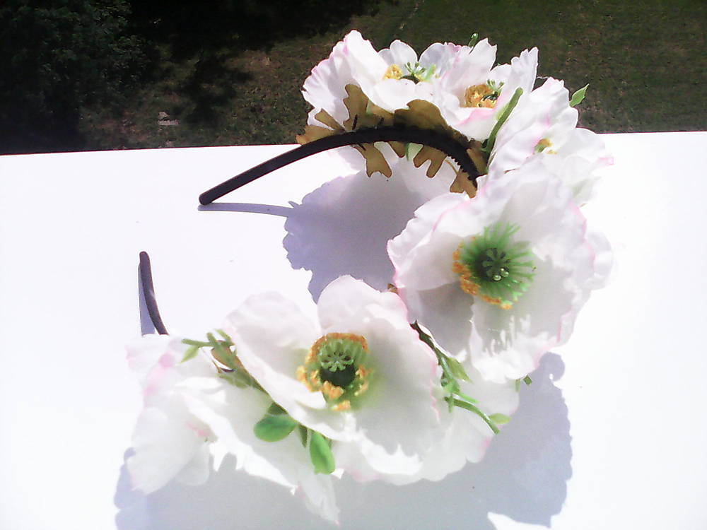 Kvetinová čelenka do vlasov "Biely mak" / AtaJanson - SAShE.sk